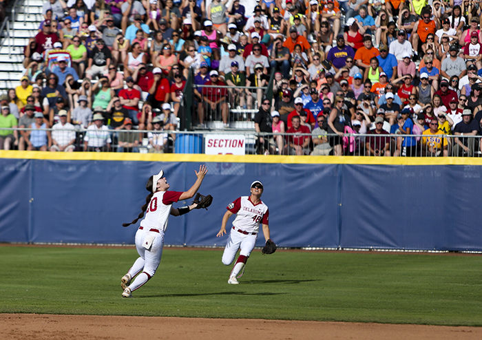 Softball Women's College World Series: OU v Alabama | Gallery | oudaily.com