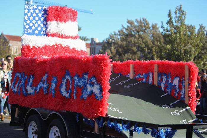 OU participates in 2017 Homecoming Parade (photos) | Gallery | oudaily.com