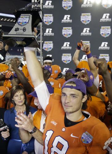 Oklahoma faces defeat in the 2014 Russell Athletic Bowl against Clemson ...