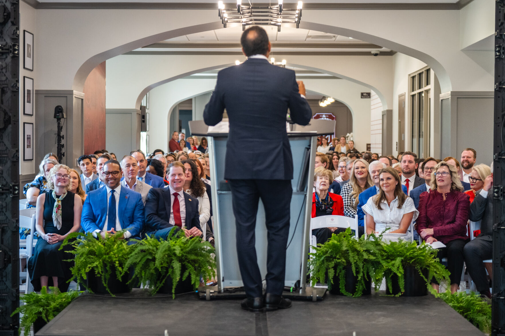 Photos: McCasland Hall dedication | Multimedia | oudaily.com