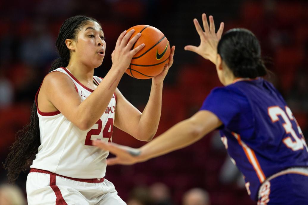 OU basketball: Madi Williams, Skylar Vann secure double-doubles in ...