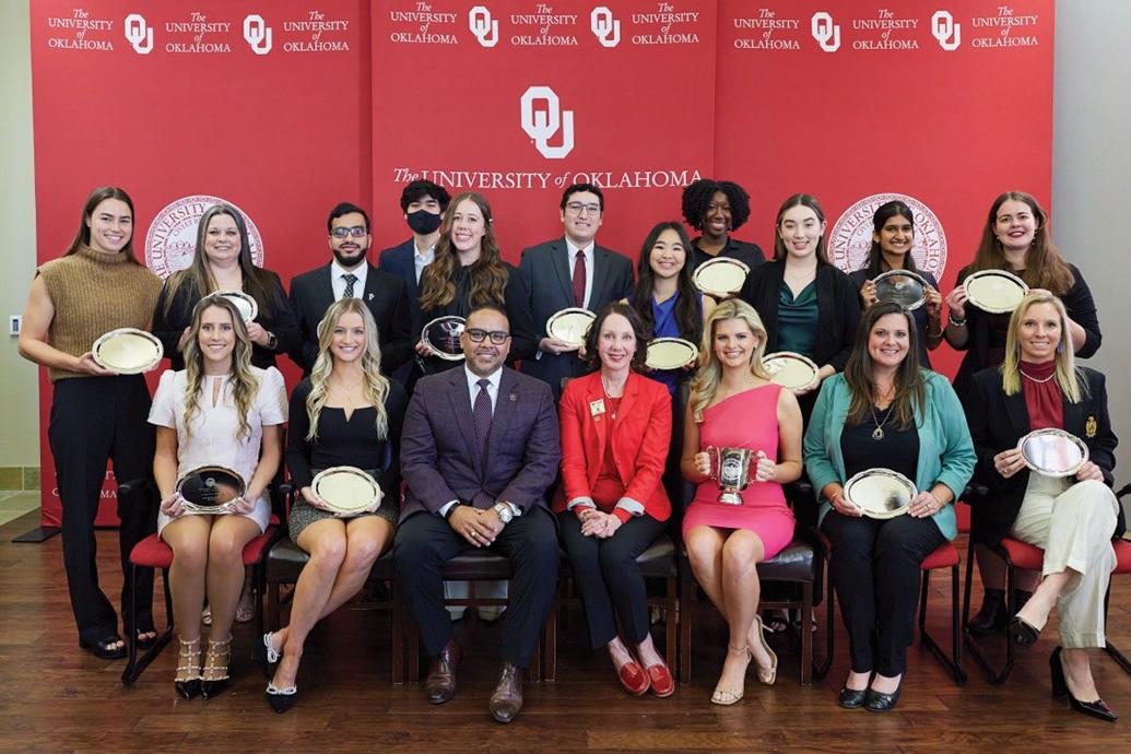 OU honors 16 students as Outstanding Seniors | News | oudaily.com