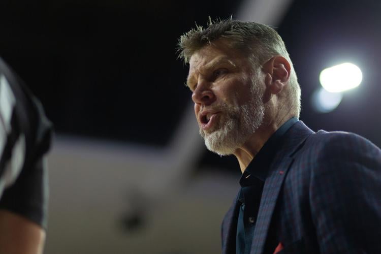 Porter Moser believes ahead of 3rd season with Sooners | Sports ...