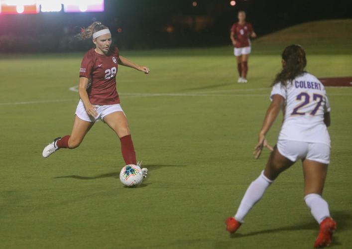OU Soccer: Sooners defeat Albany 1-0 (photos) | Gallery | oudaily.com
