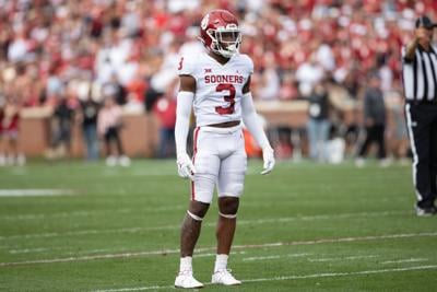 'A great future ahead of him': OU football's Robert Spears-Jennings ...