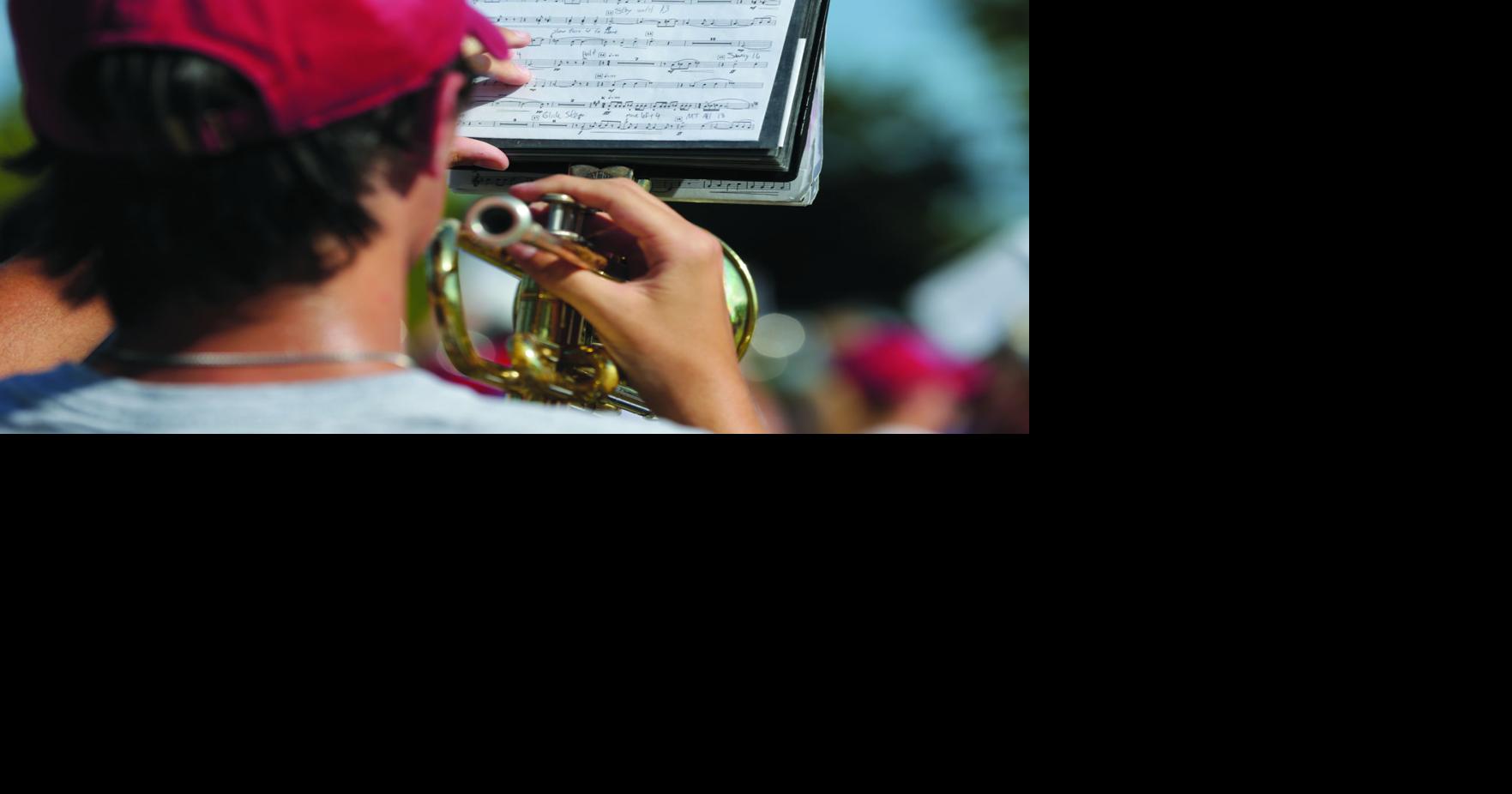 Pride of Oklahoma marching band gives football halftime a 'variety show ...
