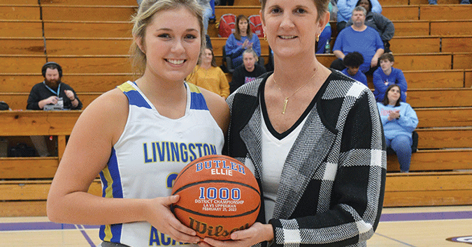 Lady Wildcats take wins over Warren, Macon | Sports | overtoncountynews.com