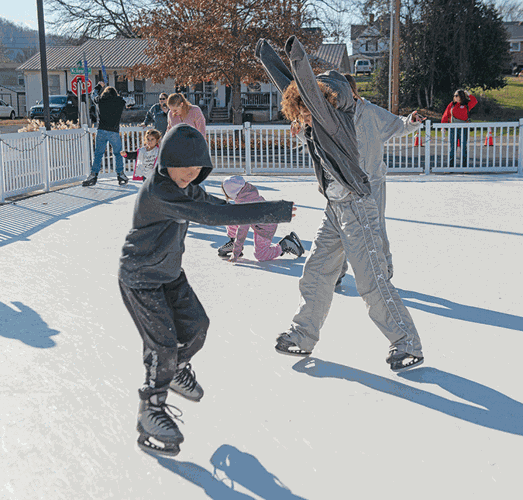 Ice skating rink brings thrills, spills | News | overtoncountynews.com