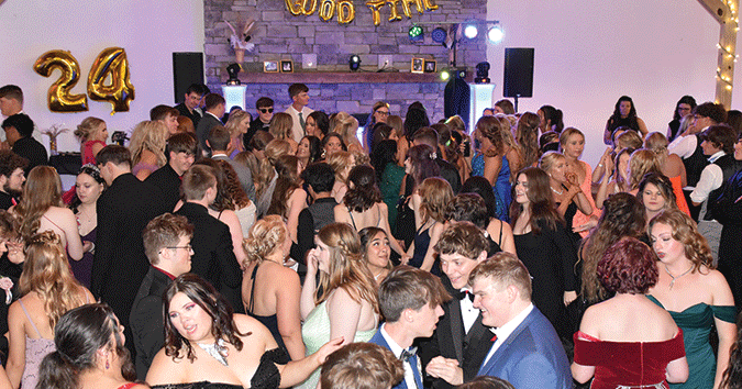 LA Prom brings Roaring Good Time | News | overtoncountynews.com