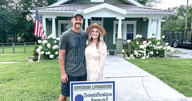Rose home receives Beautification Award | News | overtoncountynews.com