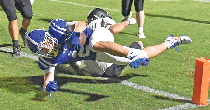 Wildcats tame Bobcats, improve to 3-2 | Sports | overtoncountynews.com