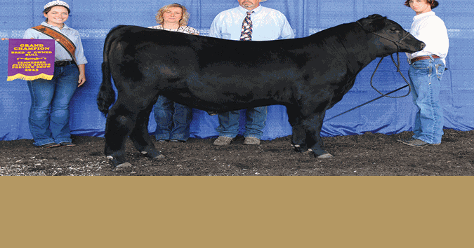 Oakley’s bull wins grand champion | Agriculture | overtoncountynews.com