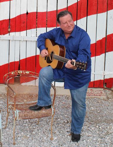 Mark Houser signs with Wurld Records | Arts & Entertainment ...