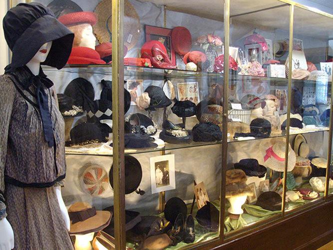 Displays celebrate 100th anniversary of 19th Amendment, Women’s Right ...