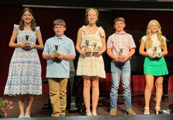 Music students perform spring recitals | News | paragoulddailypress.com