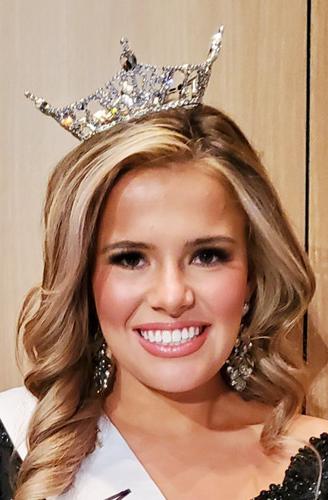 King crowned Miss Tech 2022 | News | paragoulddailypress.com