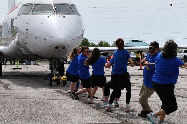 Pulling planes for the United Way | Spare News | pentictonherald.ca