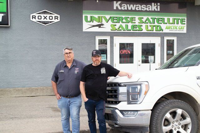 Ian Langley holds suspect until police arrive | Spare News ...