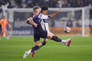 Laborda scores goal in 82nd minute as Whitecaps tie Galaxy 1-1 ...