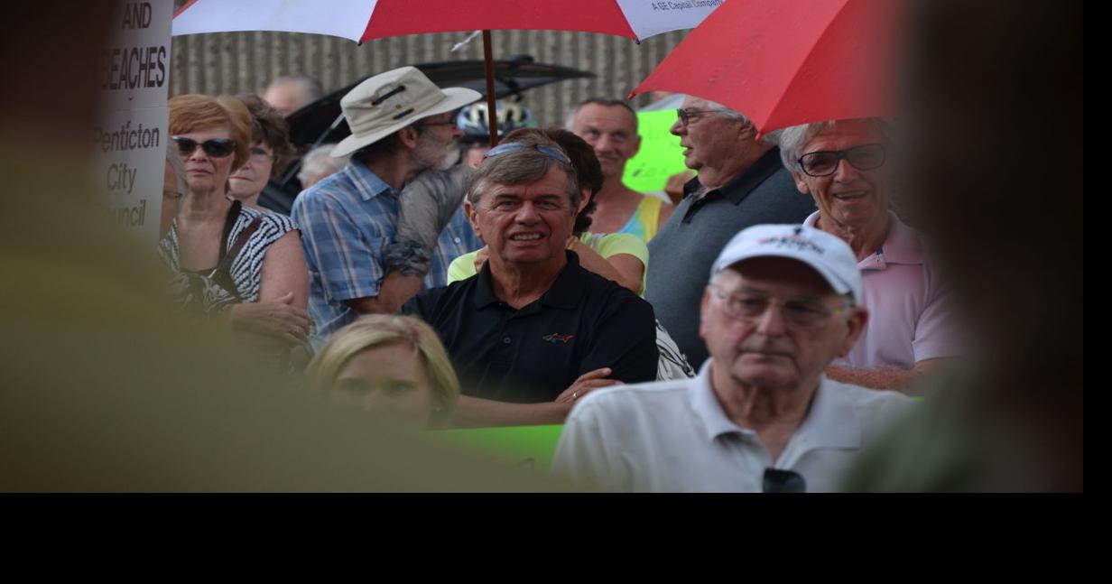 Former mayor Litke attends latest water slides rally, says he supports ...