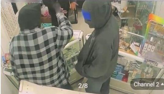 Two suspects sought in armed robbery at Six Nations business | Spare ...