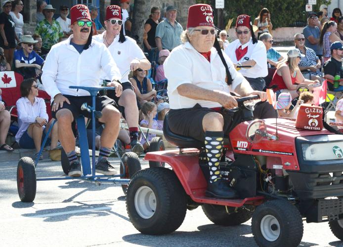 Peters Bros. Grande Parade | Gallery | pentictonherald.ca