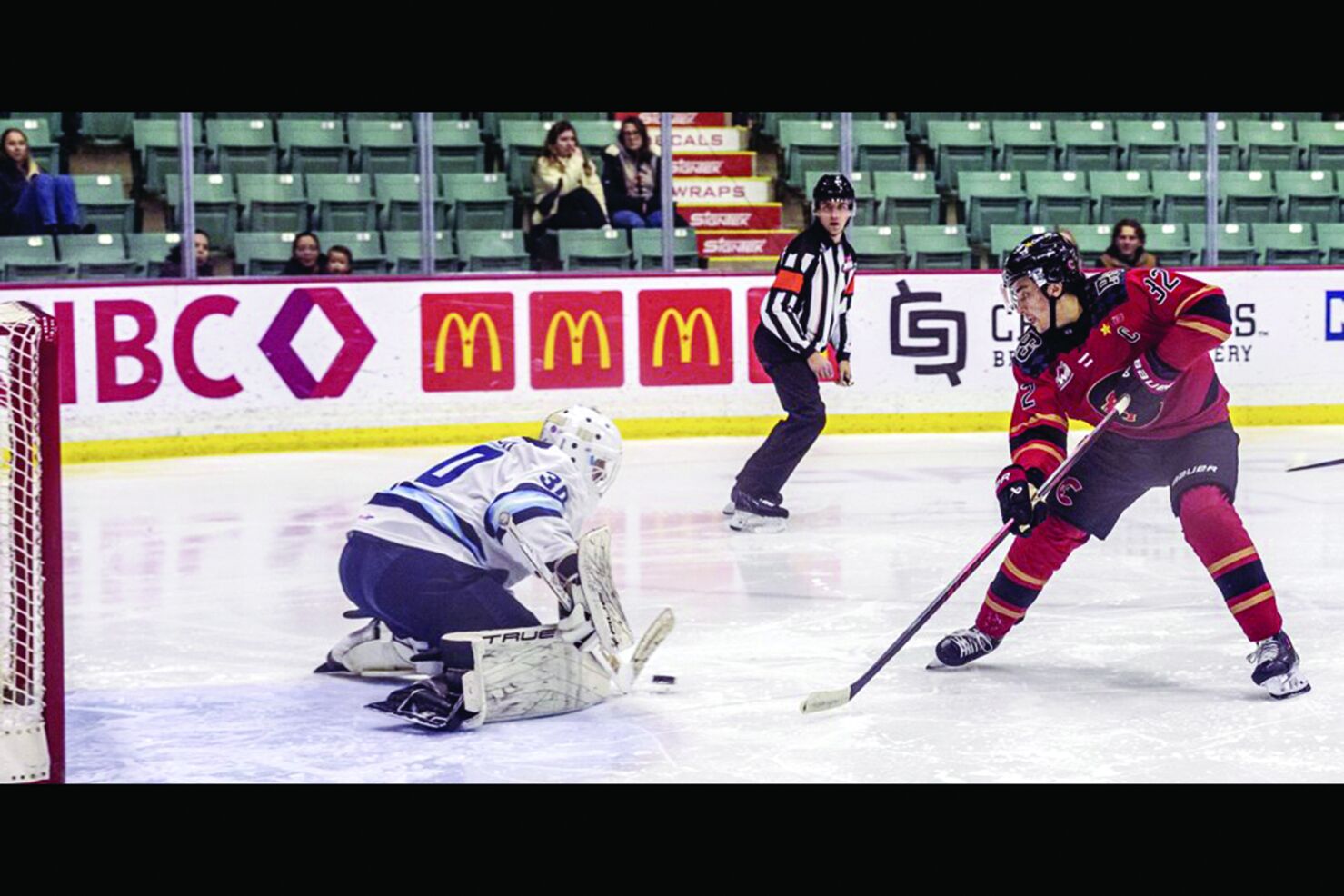 Vees sweep Cougars aside, home tonight | Sports | pentictonherald.ca