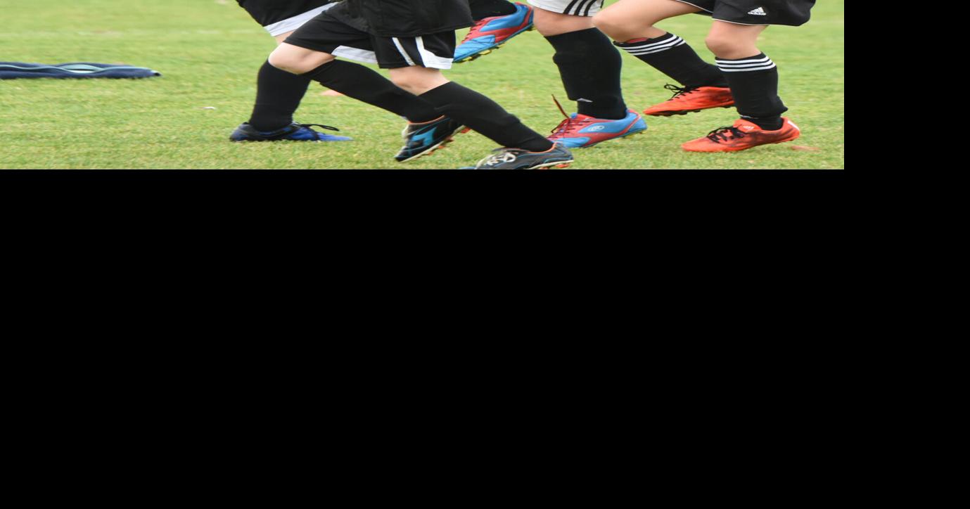 Youngsters back on pitch for fall soccer season | Sports ...