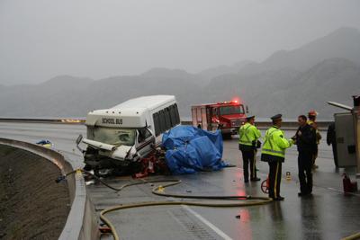 Motorist hurt in 2011 school bus crash near Summerland finally settles ...