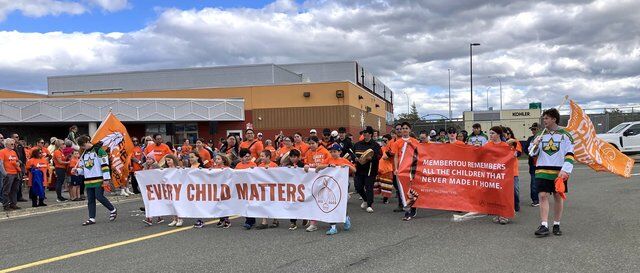 Orange shirt day in Unama'ki/Cape Breton draws hundreds to ceremonies ...