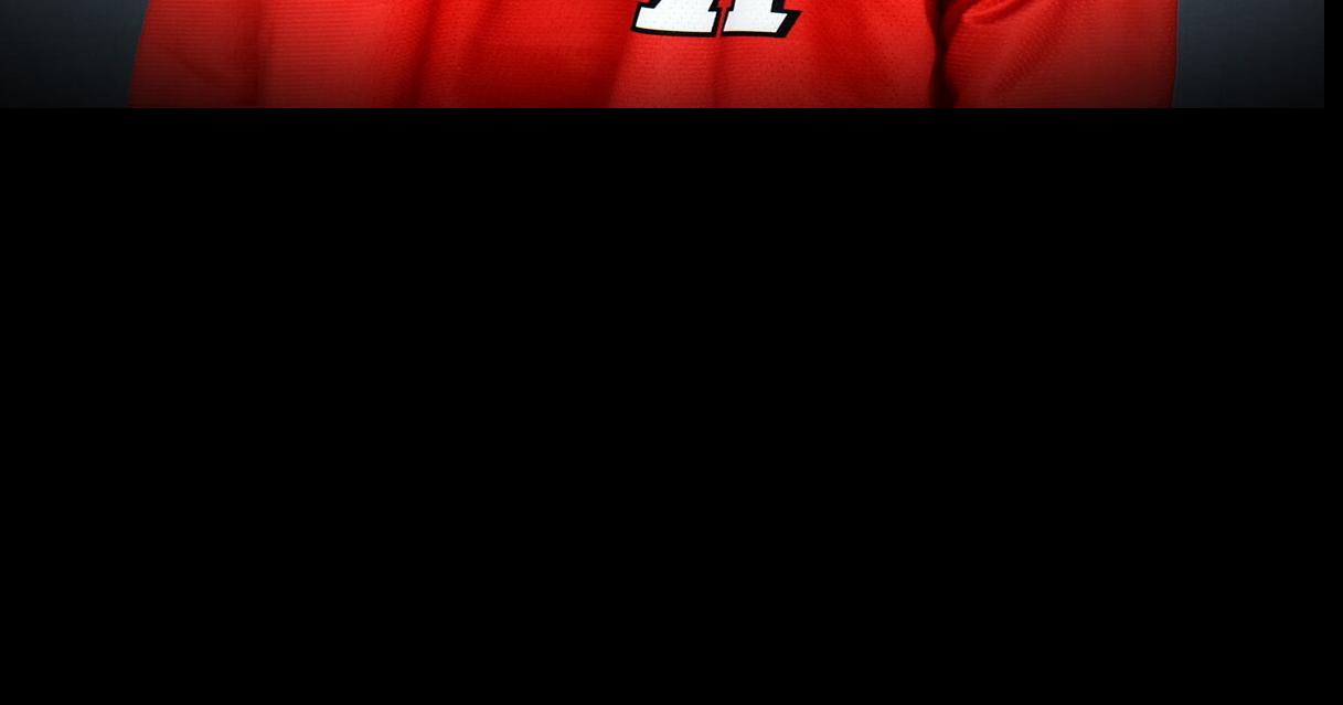 Forward Johnson, an OHA graduate, signs with Vees | Sports ...