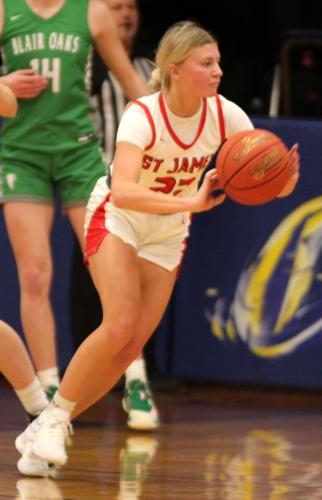 GIRLS BASKETBALL: Lady Tigers 2-1 in Lady Comet Classic | Local ...