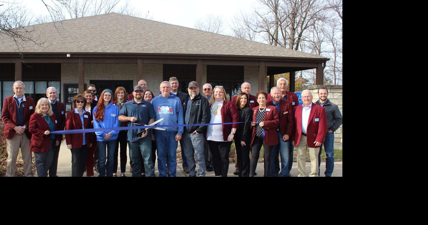 Ribbon cutting for Lake Movers | The Focus Insider | phelpscountyfocus.com