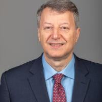 Khayat Named Vice Chancellor for Research and Innovation | School News ...