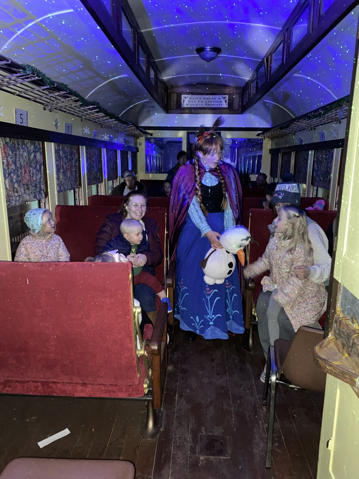 Second Rolla parks Christmas train adventure draws 836 | News ...