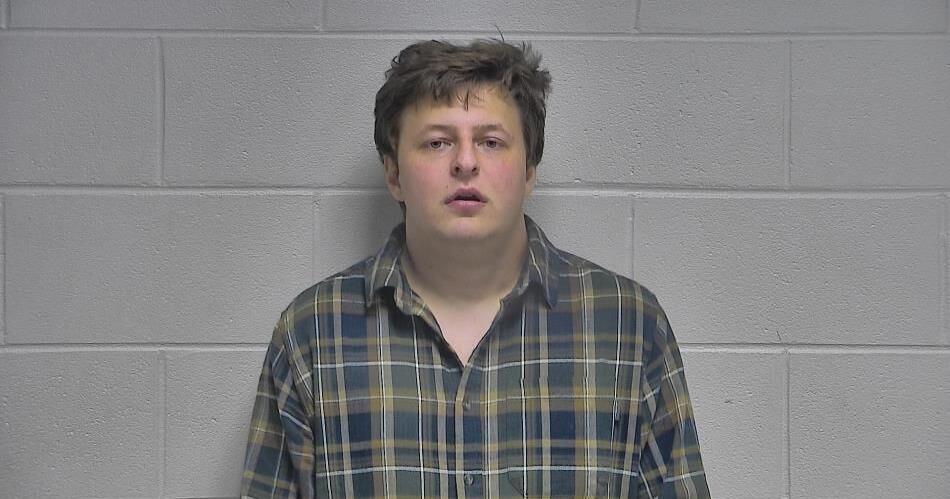 Man charged with kidnapping woman, fleeing police | Oldham Era | pmg ...