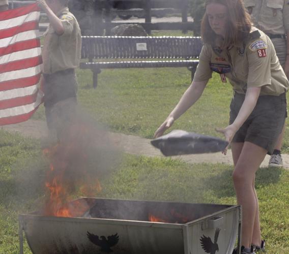 Flag retirement by Troop 81 | Features | pmg-ky1.com