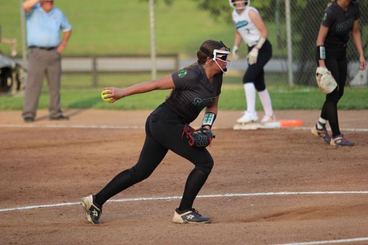 Lady Dragons win nail-biter against the Lady Mustangs in districts | Oldham Era | pmg-ky1.com