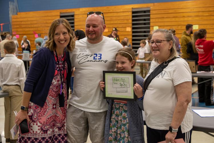 Heritage students make business art | | pmg-ky1.com