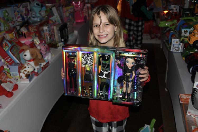 Chase Johnson Christmas tribute provides joy for children | Henry ...