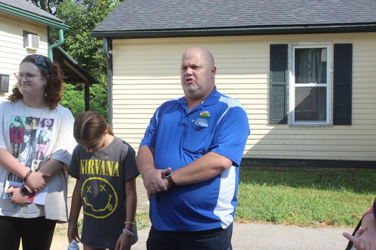 Dean's Ice Cream opens in former general store | Oldham Era | pmg-ky1.com