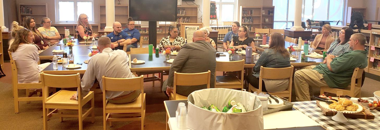 Local teachers part of pilot program | Spencer Magnet | pmg-ky1.com