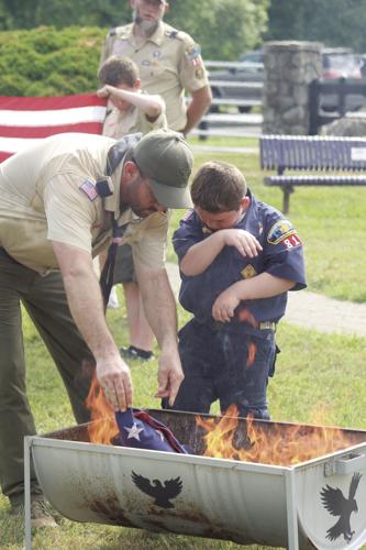 Flag retirement by Troop 81 | Features | pmg-ky1.com