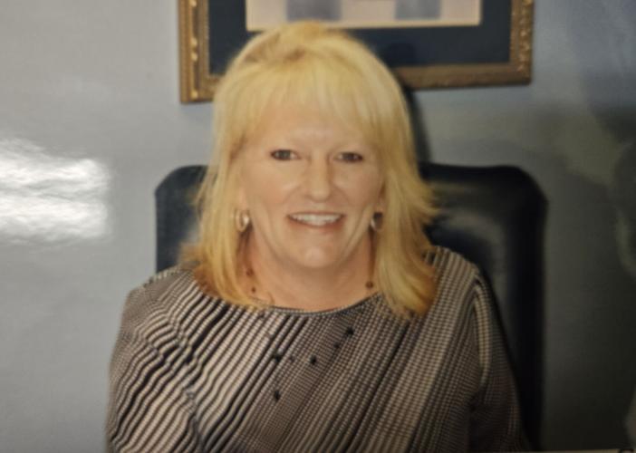 Brenda Fox leaves Tri-County after 25 years | News | pmg-ky1.com