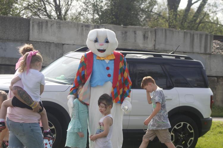 EASTER EGG HUNTING IN LEBANON JUNCTION | Features | pmg-ky1.com