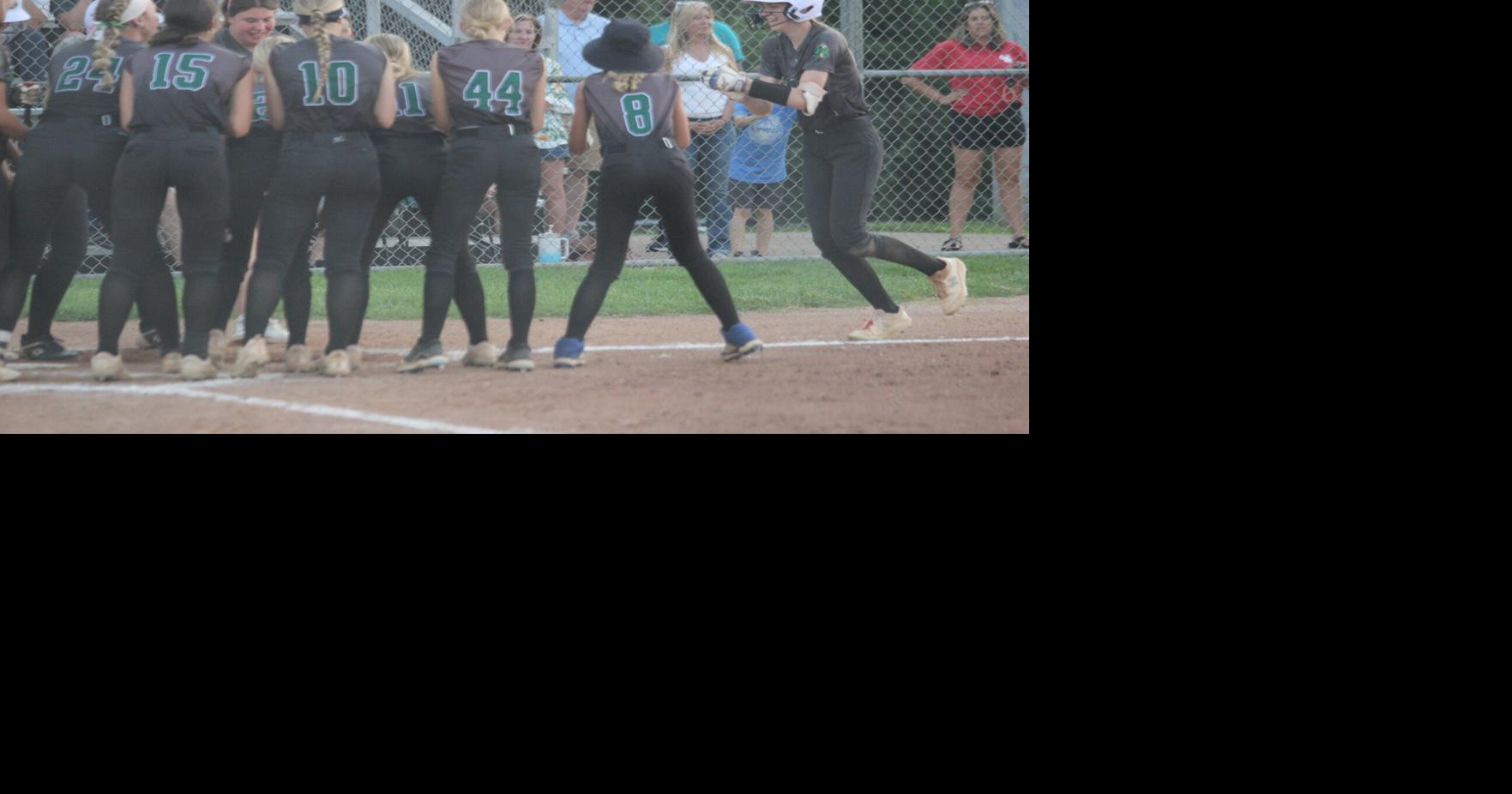 Lady Dragons win nail-biter against the Lady Mustangs in districts ...