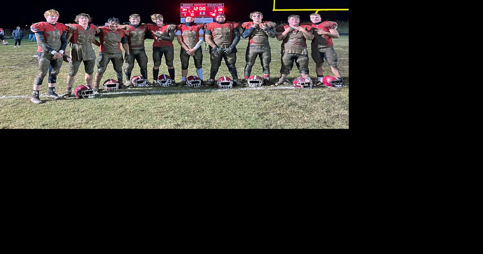 Wildcats reach playoffs with district win | Sports | pmg-ky1.com