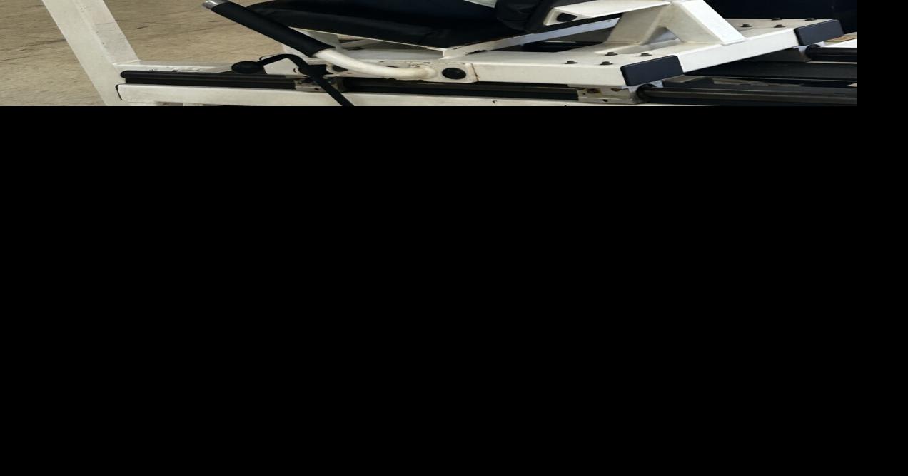 A helping hand: Gym owner offers classes to help keep seniors fit ...