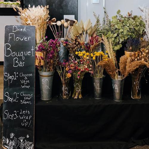 Coming up roses | Oldham Era | pmg-ky1.com