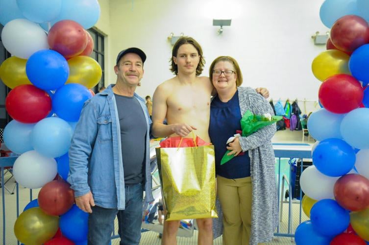 Swim teams place in top 5 at senior night meet | Sports | pmg-ky1.com